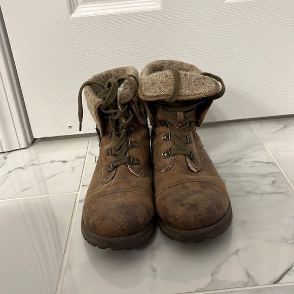 Roxy | Shoes | Roxy Combat Boot | Poshmark